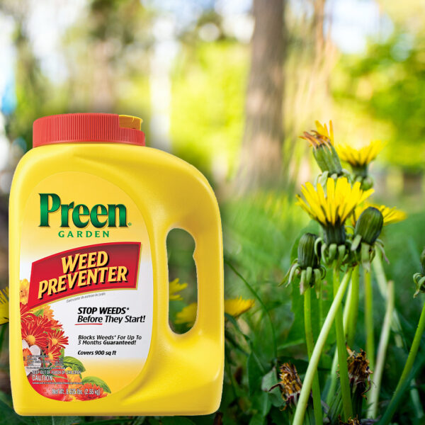How and Why to Use Preen® Garden Weed Preventer™ | Strader's Garden Centers